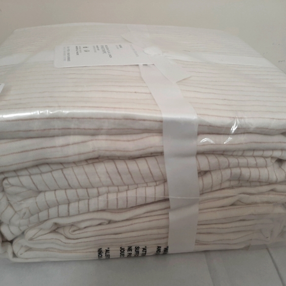 Pottery Barn | Bedding | Pottery Barn Belgian Flax Linen Pinstripe King ...